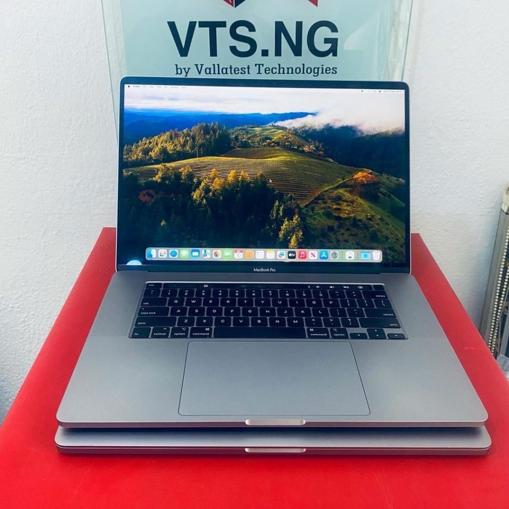 MacBook Pro Late-2019 16" Core i7 32Gb 512Gb - VTS Tech and Gadgets
